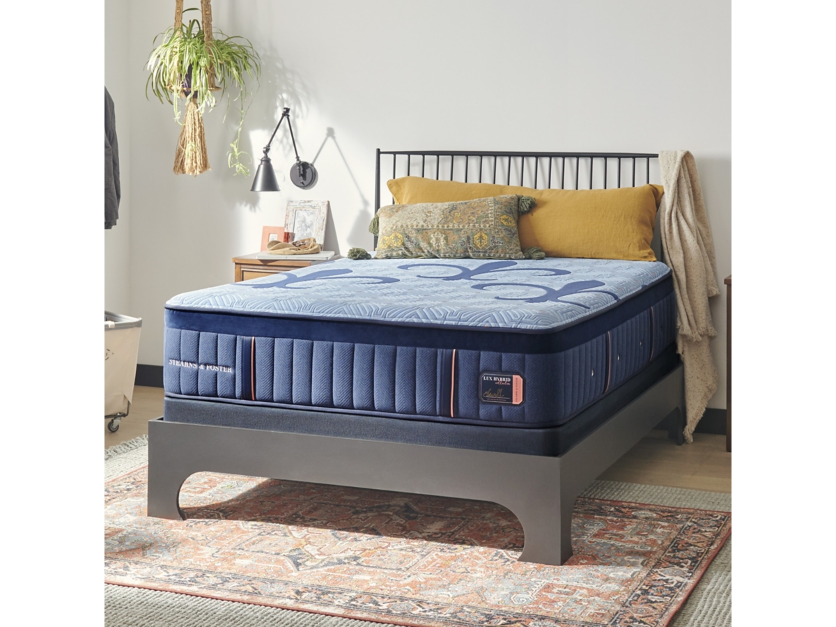Stearns Foster Lux Hybrid Collection Firm King Mattress with Sealy Ease 4.0 Adjustable Base Ashley