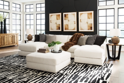 Elissa Court 4-Piece Sectional with Ottoman