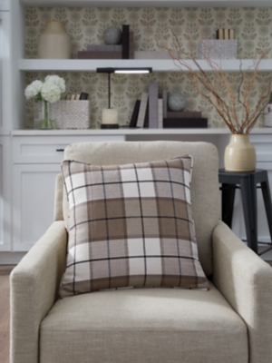 Click here for Godricton Pillow  Brown/Black/Cream prices