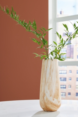 Click here for Cammen Vase  Tan/White prices