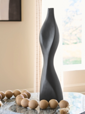 Click here for Judsen Vase  Black prices