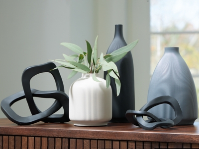 Click here for Leithick Polyresin Accessory Set (Set of 5)   Blac... prices