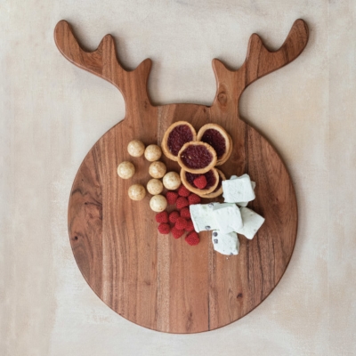 Reindeer Cheese and Cutting Board  Natural
