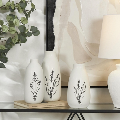 Click here for Bayberry Lane Vase with Black Lavender Prints (Set... prices