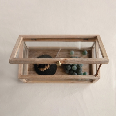 Click here for Storied Home Display Box with Lid  Clear prices
