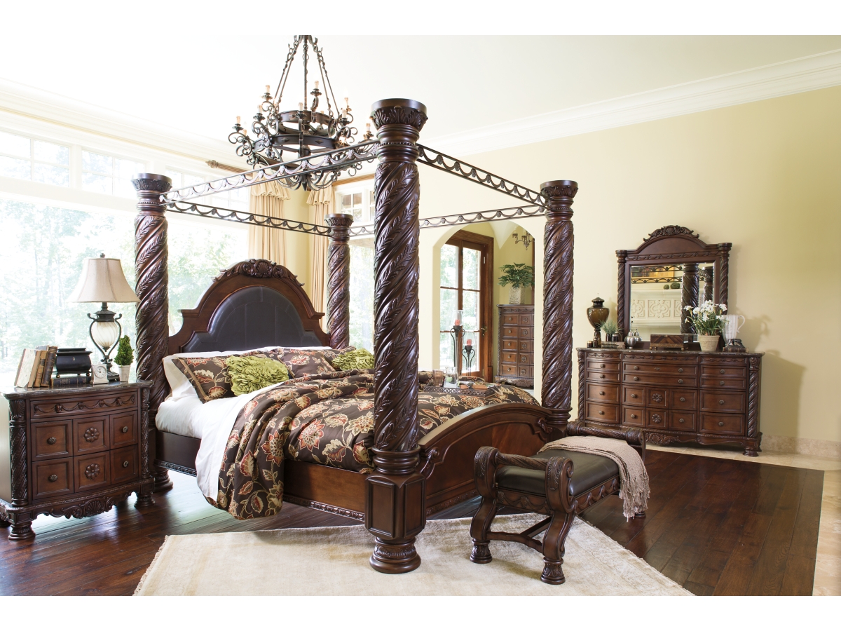 North Shore Upholstered Bench Ashley