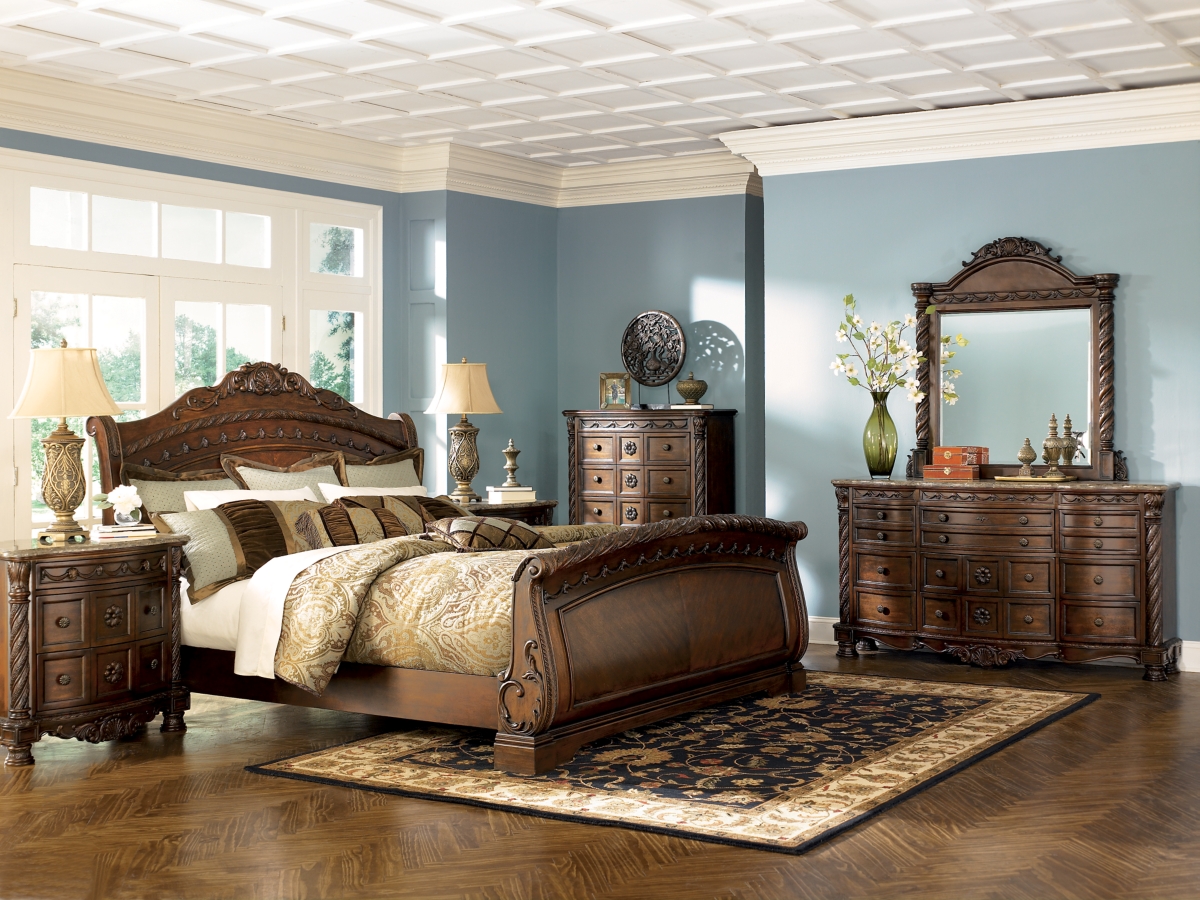 North Shore King Sleigh Bed Ashley