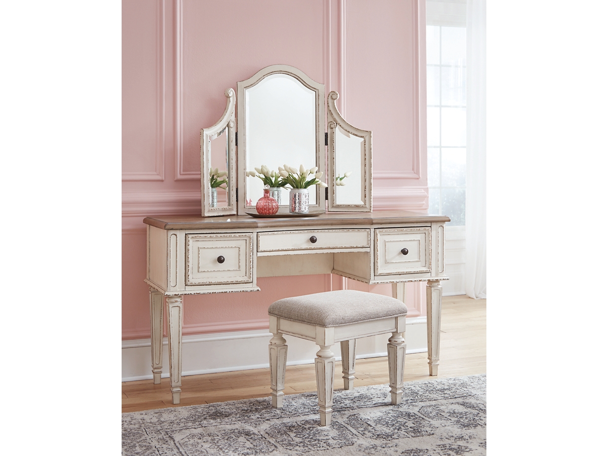 Realyn Vanity Set Ashley