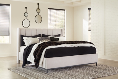 Freslowe King Upholstered Bed | Ashley