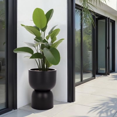Click here for Safavieh Ricco Outdoor Planter  Black prices