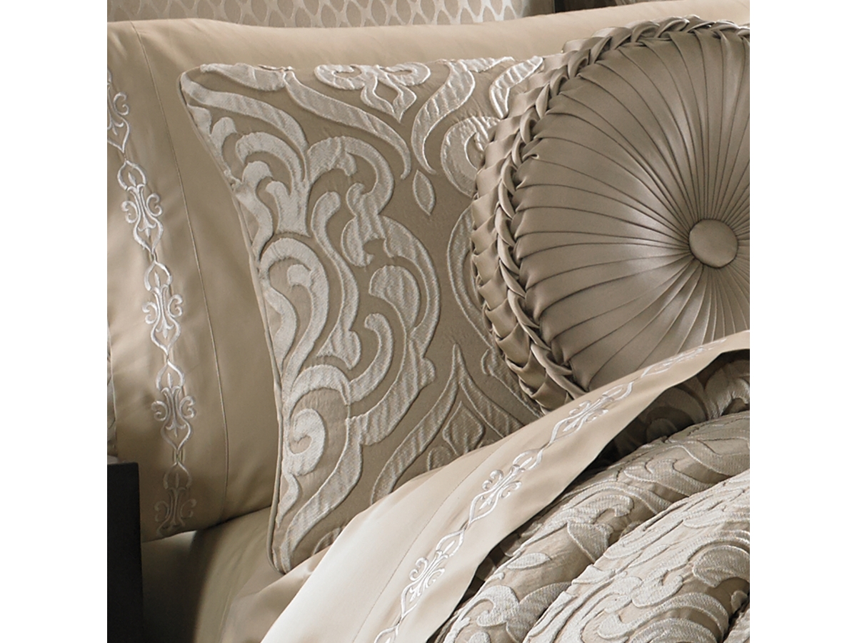 J queen new york astoria comforter set store