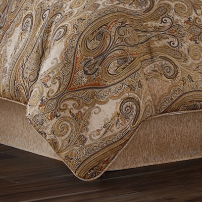 Click here for J. Queen New York Luciana 4-Piece Comforter Set  B... prices