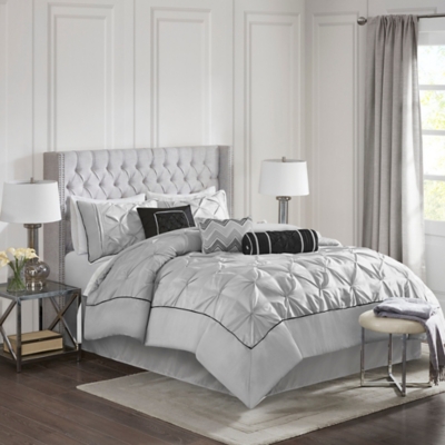 Laurel 7 Piece Tufted Full Comforter Set | Ashley