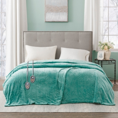 Click here for Heated Plush Full Blanket  Aqua prices