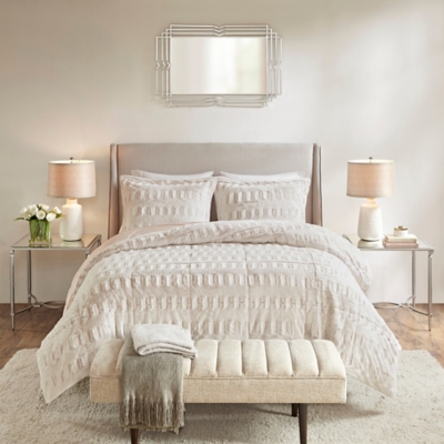 Click here for Margot Back Print Long Fur Twin/Twin XL Comforter... prices
