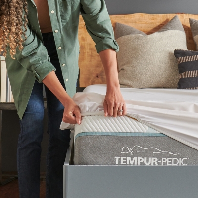 Tempur-Protect Breeze Split California King Mattress Protector | Ashley