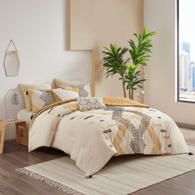 Click here for Arizona King/California King 3 Piece Comforter Set... prices