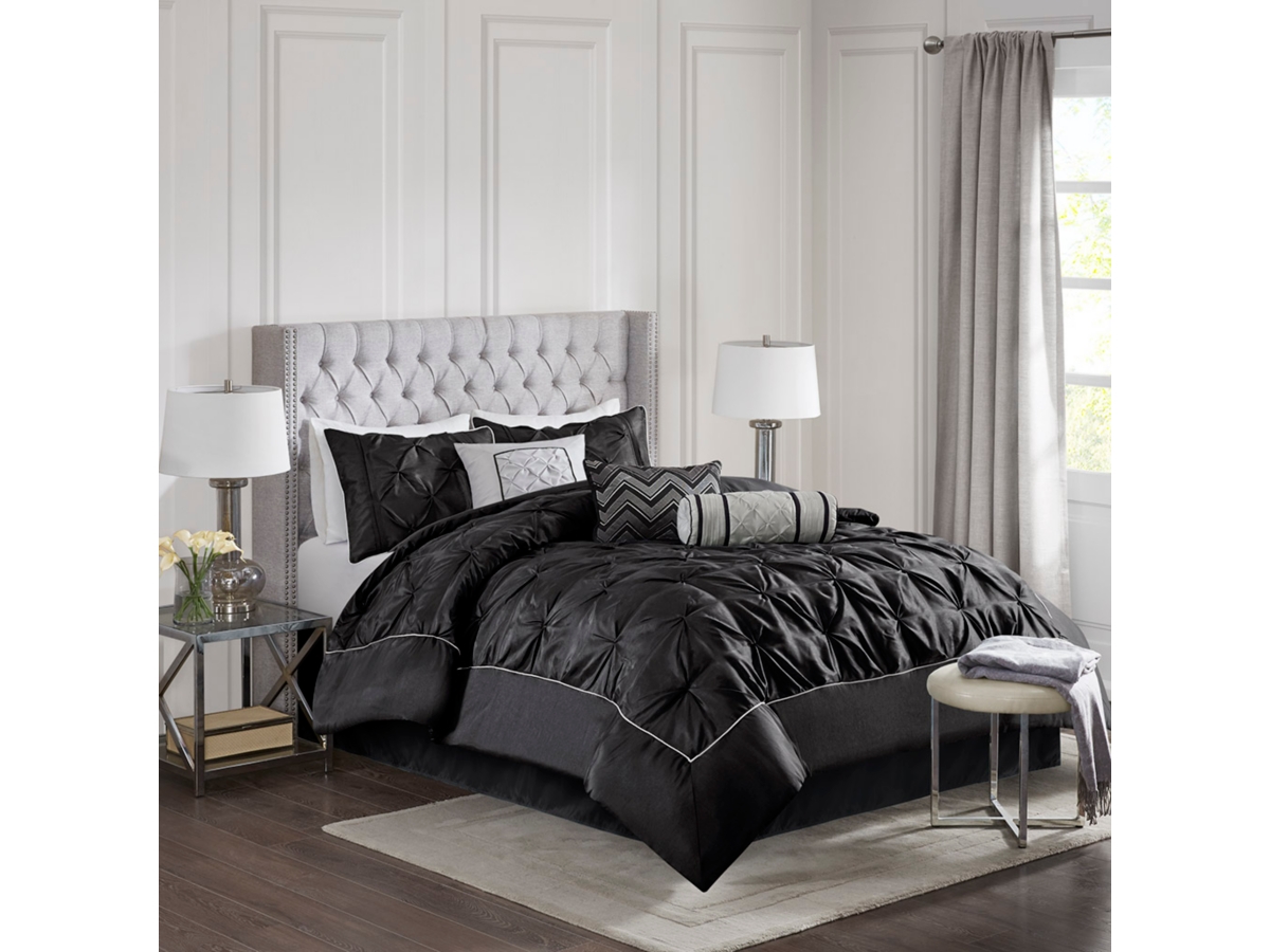 Laurel Queen 7 Piece Tufted Comforter Set
