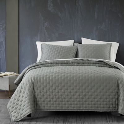 Click here for HiEnd Accents Lyocell 3-Piece Full/Queen Quilt Set... prices