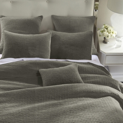 Click here for HiEnd Accents Stonewashed 3-Piece Full/Queen Quilt... prices