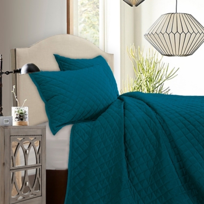 Click here for HiEnd Accents Diamond Full/Queen Velvet Quilt  Tea... prices