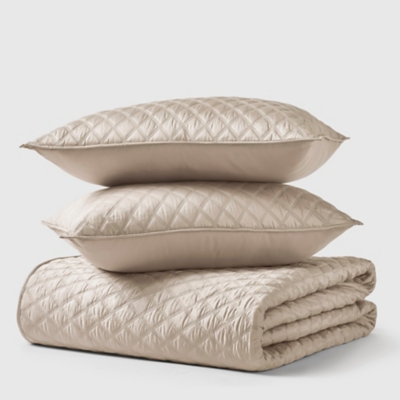 Click here for J. Queen New York Premier Sateen 3 Piece Full/Quee... prices