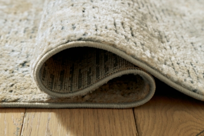 Vestavia 5' x 7' Rug | Ashley