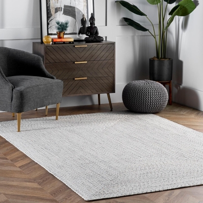 Click here for NuLoom Braided Lefebvre 5 x 8 Indoor/Outdoor Area... prices