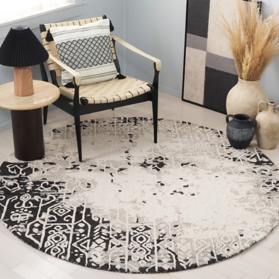 Click here for Safavieh Ebony 6 x 6 Round Area Rug  Black/Ivory prices