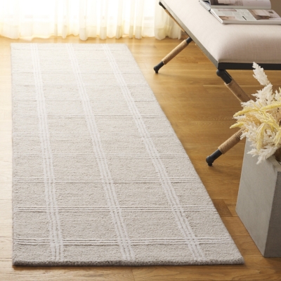 Click here for Safavieh Pine 6 x 6 Square Area Rug  Sage/Ivory prices