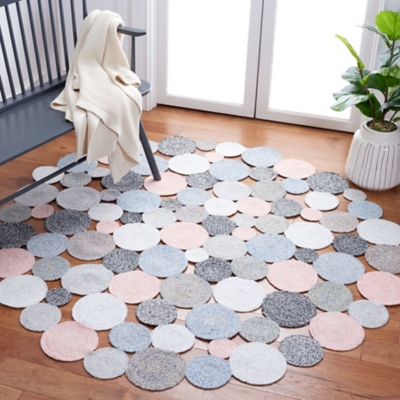 Click here for Safavieh Cape Cod Collection Sofica 4 x 4 Round Ru... prices