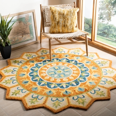 Click here for Safavieh Novelty Collection Fatma 7 x 7 Round Rug... prices