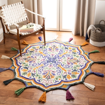 Click here for Safavieh Novelty Collection Naemi 4 x 4 Round Rug... prices
