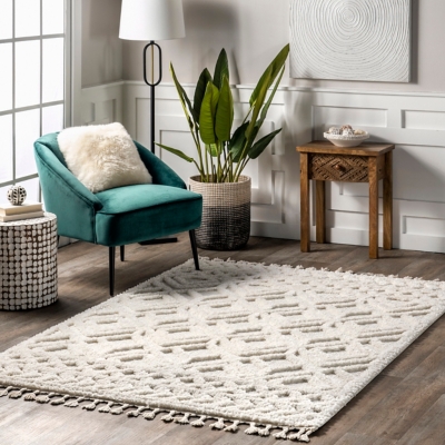 Click here for Nuloom Akia 5 x 8 Area Rug  Cream prices