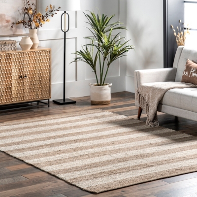 Click here for Nuloom Alisia 5 x 8 Area Rug  Off White prices