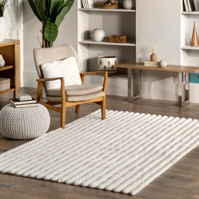 Click here for Nuloom Kai 5 x 8 Area Rug  Off White prices