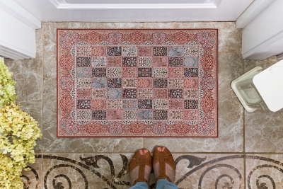 Click here for Linon Emerald Morris 22 x 32 Area Rug  Red prices