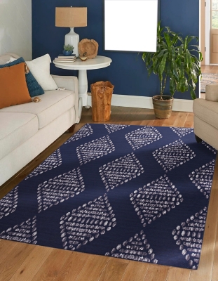 Click here for Linon Outdoor Washable Toma 5 x7 Area Rug  Navy Bl... prices